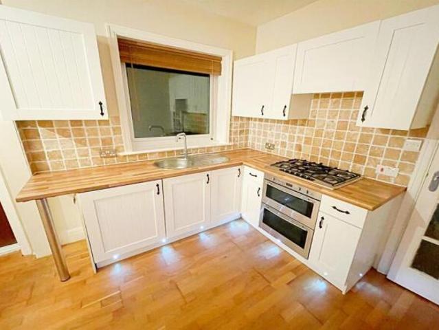 2 bedroom flat for sale in Bournemouth, BH3