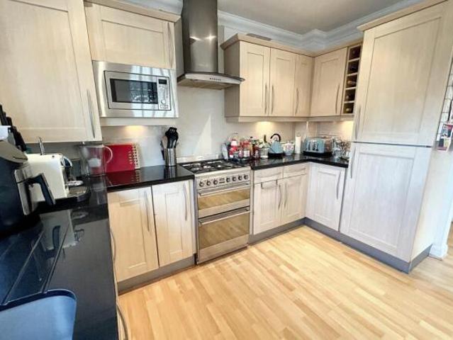 2 bedroom flat for sale in Alum Chine, BH4