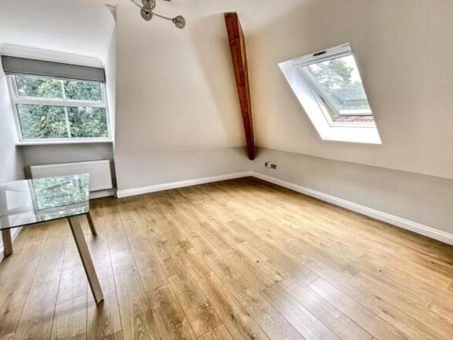 2 bedroom flat for sale in Bournemouth, BH8