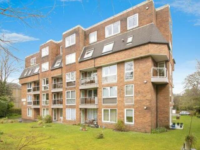 2 Bedroom Flat For Sale In Bournemouth, Dorset