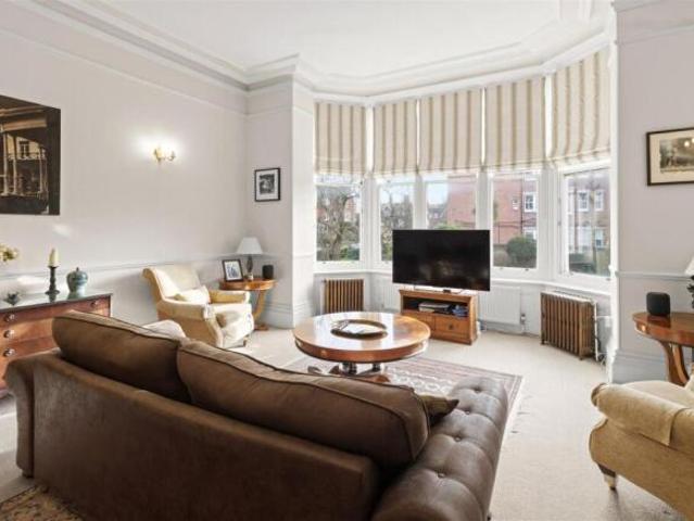 2 bedroom flat for sale in Boyne House, 55 Blackwater Road, Eastbourne, BN20
