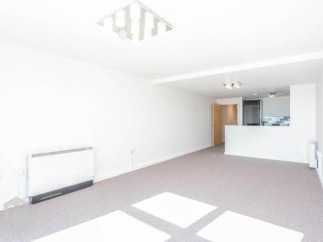 2 bedroom flat for sale in Blackburn Road, Holden Mill, BL1