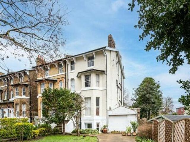 2 Bedroom Flat For Sale In Blackheath, London