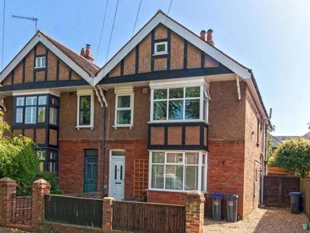 2 bedroom flat for sale in Browning Road Worthing BN11