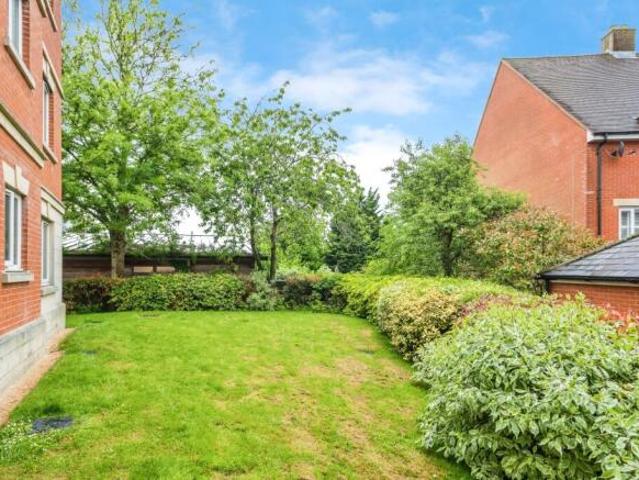 2 bedroom flat for sale in Brock End, Swindon, Wiltshire, SN1