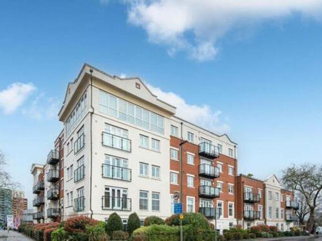 2 Bedroom Flat For Sale In Bromley