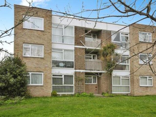 2 Bedroom Flat For Sale In Bromley