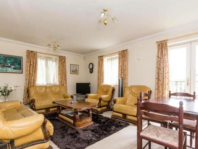 2 Bedroom Flat For Sale In Brondesbury, London