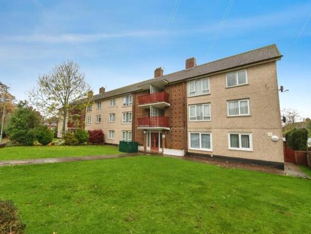 2 bedroom flat for sale in Brook Close, Exeter, EX1