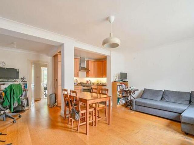 2 Bedroom Flat For Sale In Brook Green, London