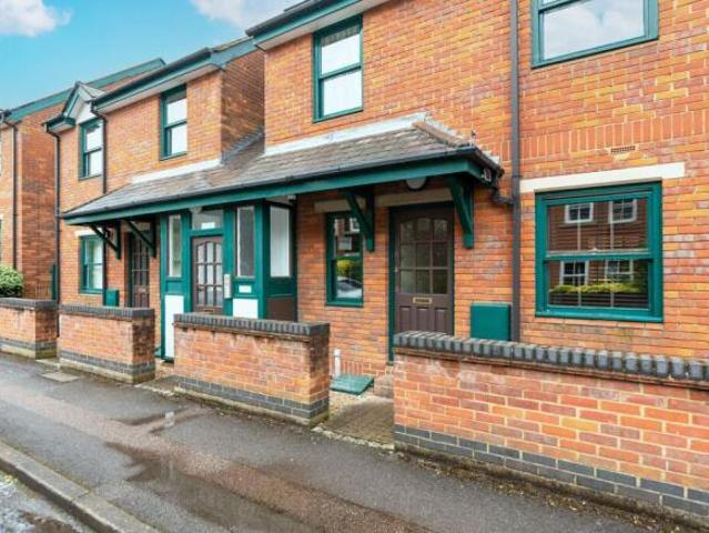 2 bedroom flat for sale in Brook Street, Watermans Reach, OX1