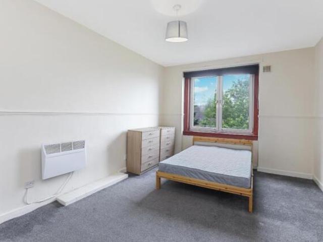 2 bedroom flat for sale in Broomknowes Road, Springburn, G21 4YP, G21