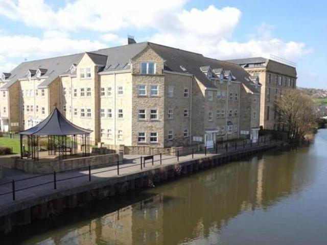 2 Bedroom Flat For Sale In Bradford, West Yorkshire