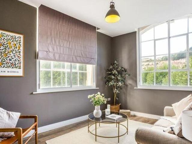 2 Bedroom Flat For Sale In Bradford on avon