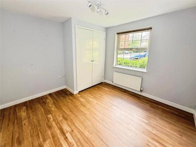 2 bedroom flat for sale in Brander Close, Balby, Doncaster, South Yorkshire, DN4