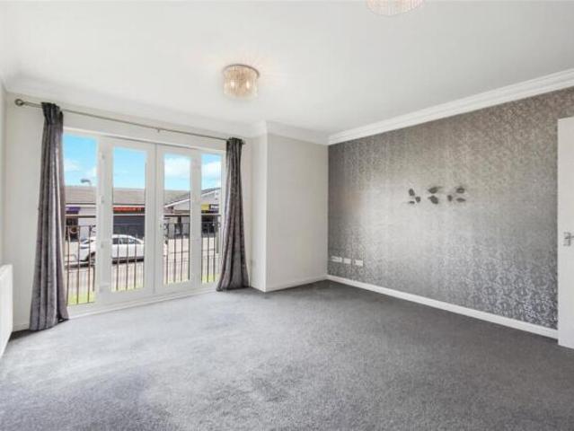 2 bedroom flat for sale in Brankholm Gardens, Hamilton, South Lanarkshire, ML3