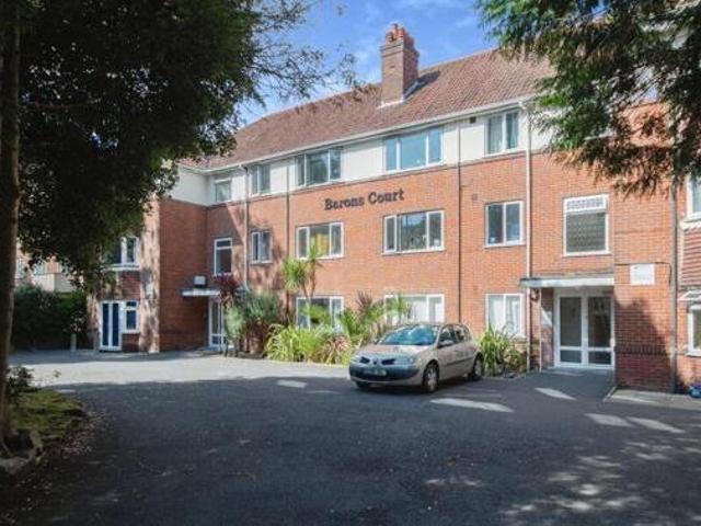 2 Bedroom Flat For Sale In Branksome, Poole