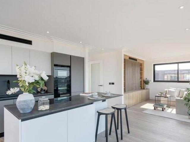 2 Bedroom Flat For Sale In Brewster Gardens, London