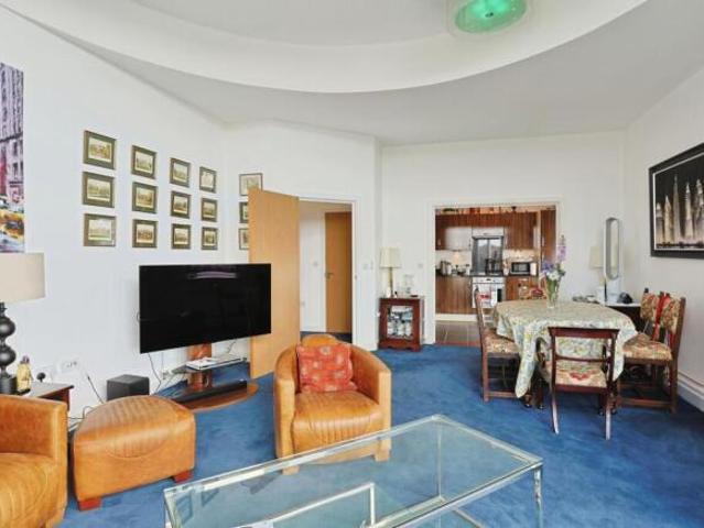 2 bedroom flat for sale in Breeze, 4 Owls Road, Bournemouth, Dorset, BH5