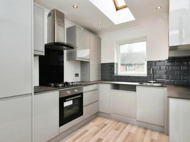2 Bedroom Flat For Sale In Brentwood