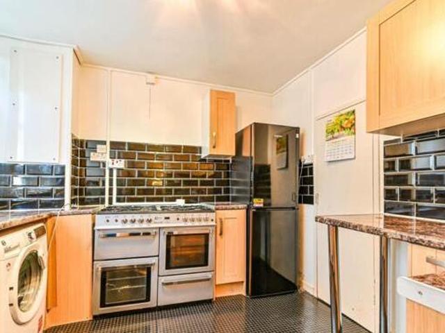 2 Bedroom Flat For Sale In Brixton, London
