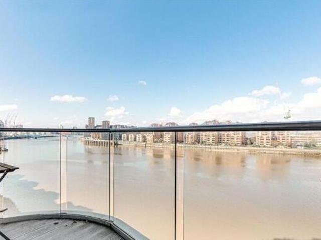 2 Bedroom Flat For Sale In Bridges Court Road