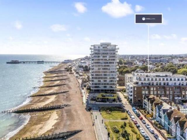 2 bedroom flat for sale in Brighton Road, Worthing, BN11