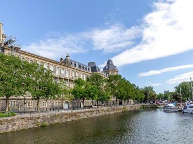 2 Bedroom Flat For Sale In Bristol, Avon