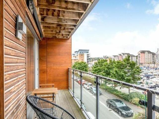 2 Bedroom Flat For Sale In Bristol, Somerset