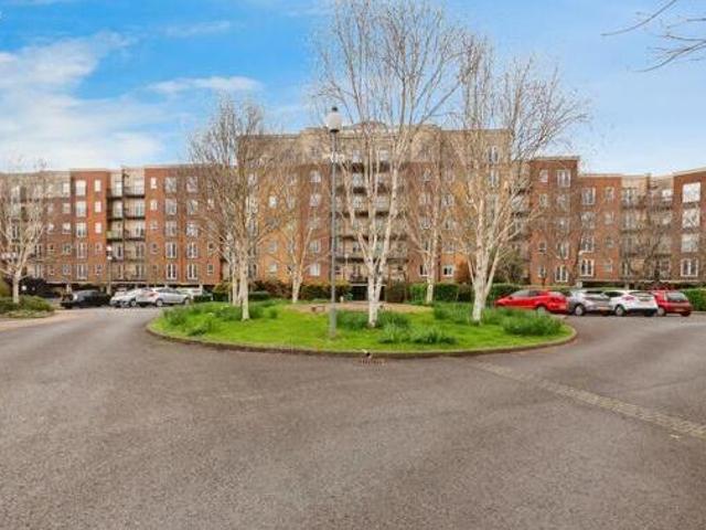 2 Bedroom Flat For Sale In Bristol