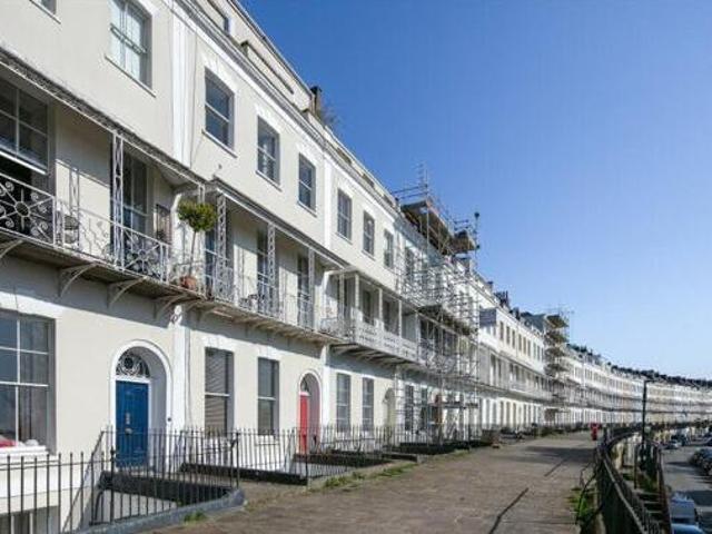 2 Bedroom Flat For Sale In Bristol