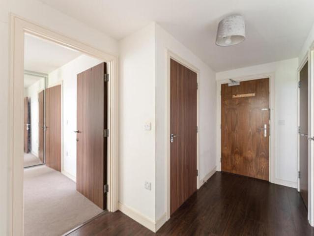 2 bedroom flat for sale in Brunel Court, Green Lane, Edgware, HA8
