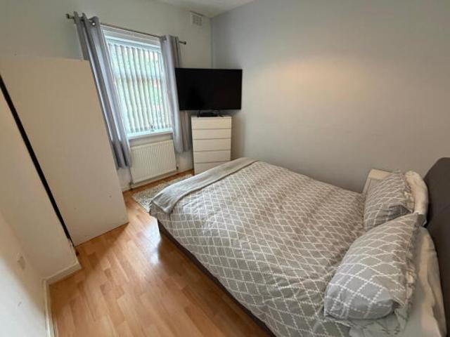 2 bedroom flat for sale in Brunton Road, Reddish, SK5