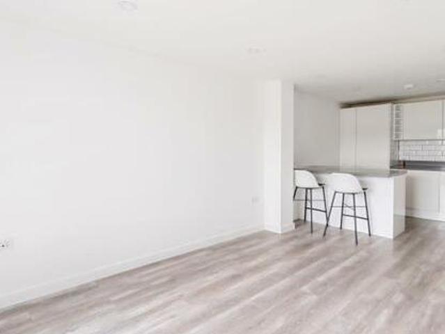 2 Bedroom Flat For Sale In Buckinghamshire