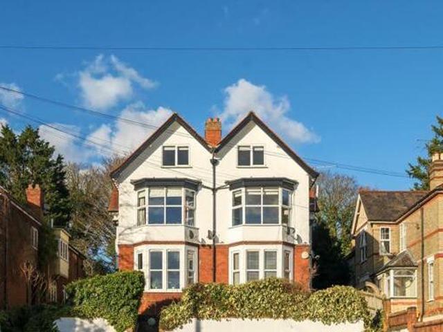 2 Bedroom Flat For Sale In Buckinghamshire