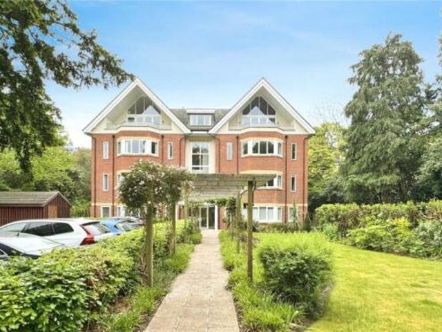 2 bedroom flat for sale in Burton Road, Poole, Dorset, BH13