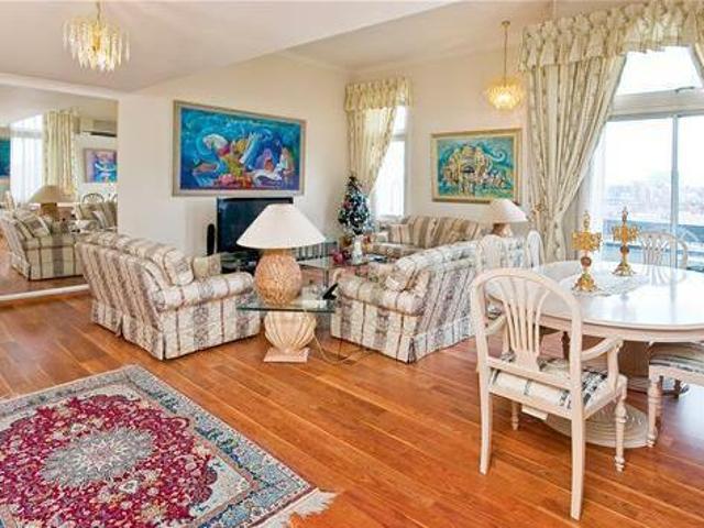 2 Bedroom Flat For Sale In Burwood Place, London