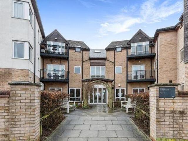 2 Bedroom Flat For Sale In Bury St. Edmunds, Suffolk