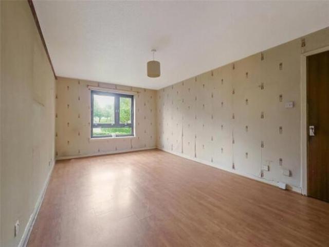 2 bedroom flat for sale in Burnhill Quadrant, Rutherglen, Glasgow, South Lanarkshire, G73