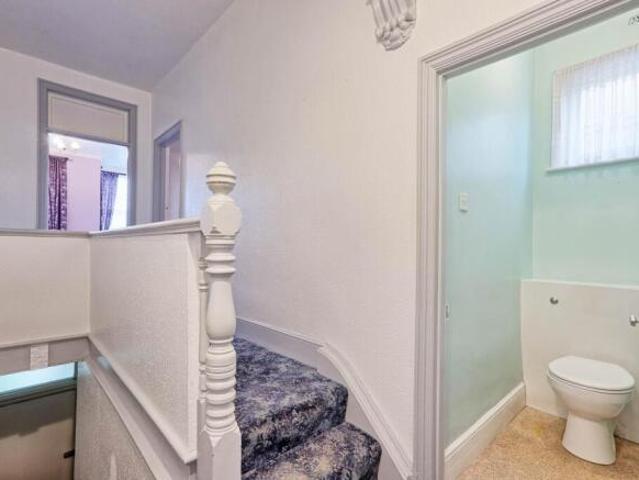 2 bedroom flat for sale in Cambridge Road, Southend On Sea, SS1