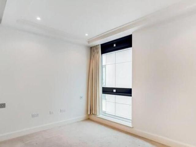 2 Bedroom Flat For Sale In Canary Wharf, London