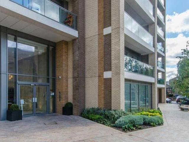 2 Bedroom Flat For Sale In Canary Wharf, London