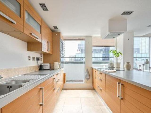 2 Bedroom Flat For Sale In Canary Wharf, London