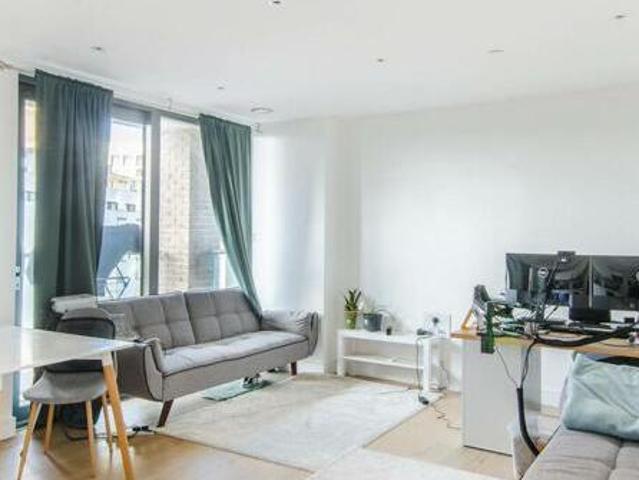 2 Bedroom Flat For Sale In Canary Wharf, London
