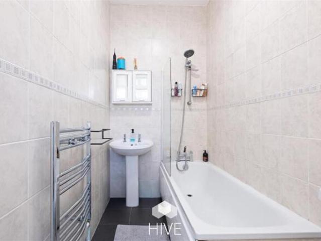 2 bedroom flat for sale in Capstone Road, Charminster, BH8