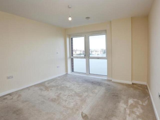 2 bedroom flat for sale in Capstan Road, Southampton, Hampshire, SO19