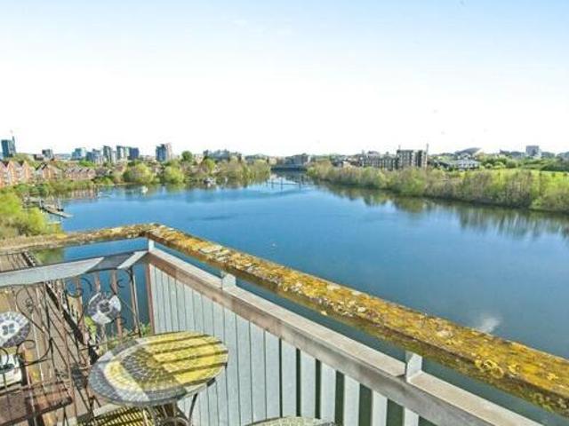 2 Bedroom Flat For Sale In Cardiff, Caerdydd