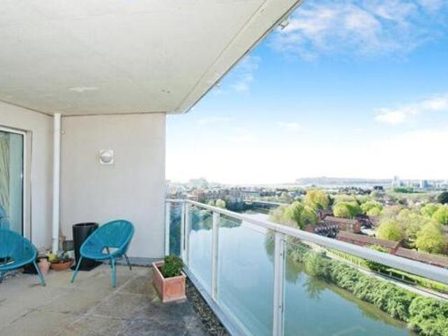 2 Bedroom Flat For Sale In Cardiff, South Glamorgan