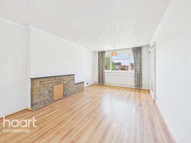 2 bedroom flat for sale in Carisbrooke Road, Cambridge, CB4