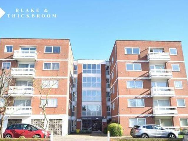 2 Bedroom Flat For Sale In Carnarvon Road